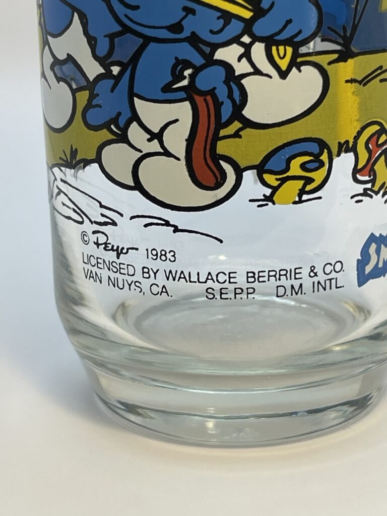 Vintage Handy Smurf Glass - CupofMood