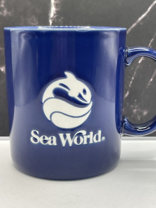 Embossed SeaWorld Souvenir Mug - CupofMood